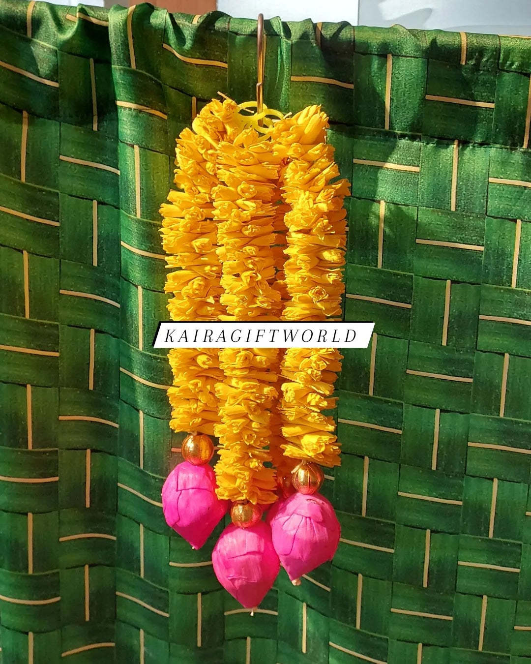 Lotus Bug Hanging with Softwood Hanging – KairaGiftWorld